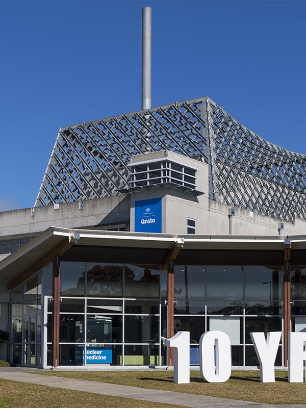 INVAP cumple 10 años de excelencia en Australia – Portinos